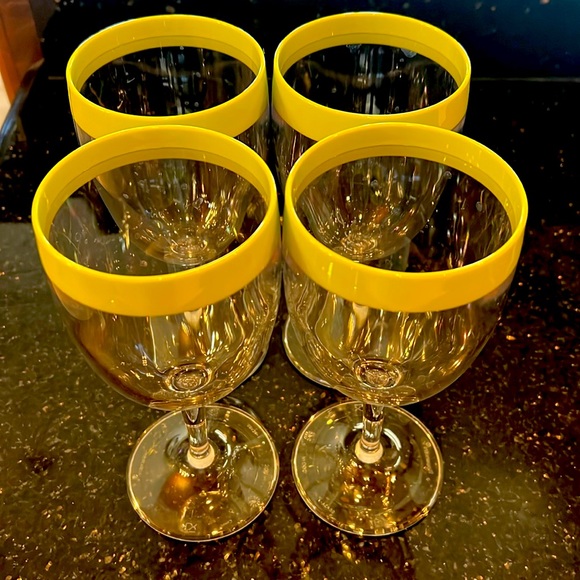 Tupperware | Kitchen | Tupperware New Chic Dining Wine Glasses Set Of Four | Poshmark